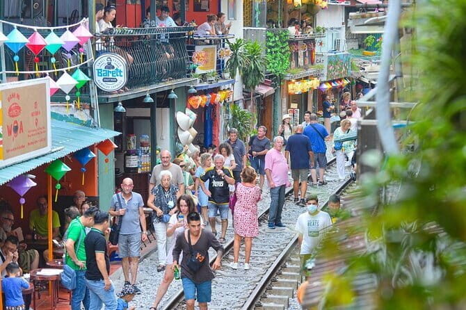 Private Hanoi Walking Tour Through a Train Street - Engaging Review of the Private Hanoi Walking Tour Through a Train Street
