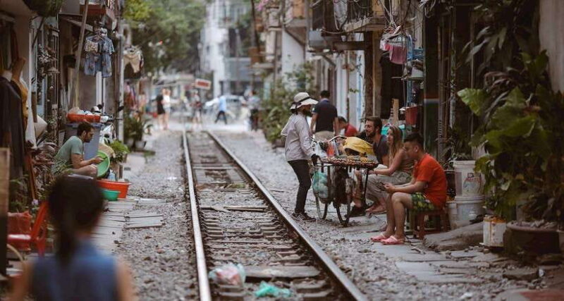 Private Hanoi Walking Tour with visit Train Street - Who Should Book This Tour?