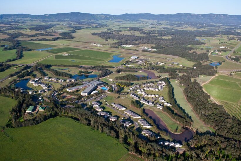 Private Helicopter Flight & Dining Experience - Key Points
