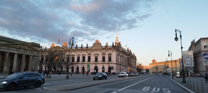 Private Highlights 1 Rickshaw +(E) bikes, E-rollers up to 6 - FAQs