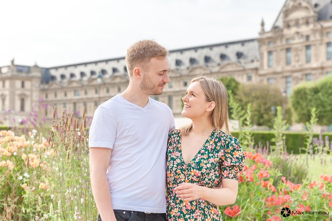 Private Historical Photo Tour in Paris - Iconic Stops Along the Tour