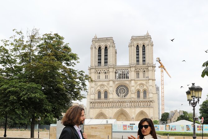 Private Historical Tour of Notre Dame Exterior - Accessibility and Inclusions