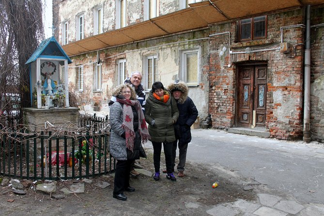 Private Historical Tour of Warsaw by a Retro Fiat With Pickup - Ideal for Time-Constrained Travelers