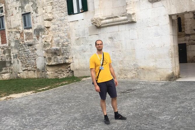 Private History and Trivia Walking Tour by a Local Guide - Meeting and Pickup Instructions