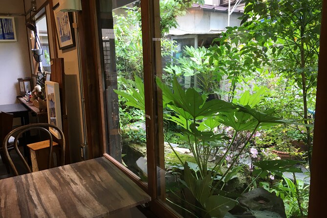 Private Home Visit Style Tour in Yanaka With Local Experience - Participant Information