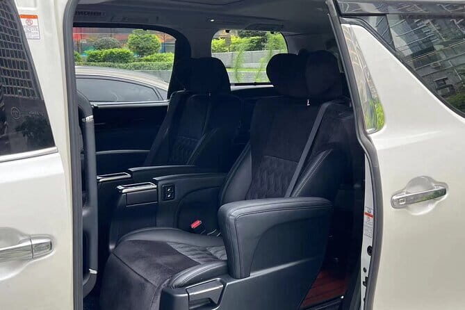 Private Hong Kong Full Day Car Charter Explore City at your Pace - Experience Breakdown: What to Expect