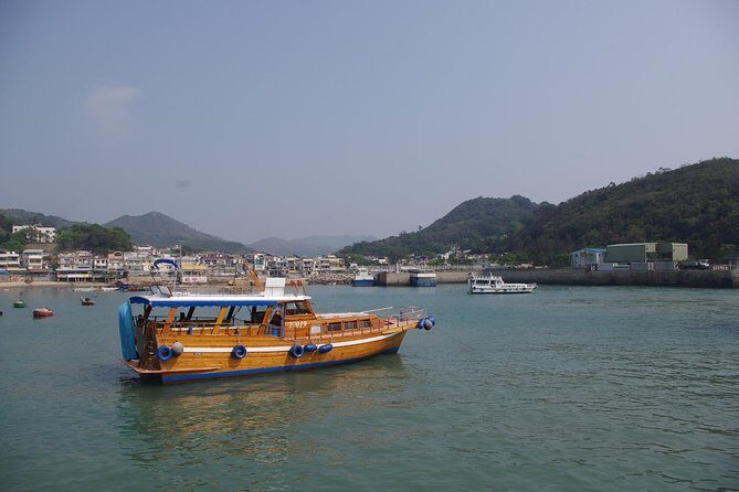 Private Hong Kong Lamma Island Day Tour - Who Should Consider This Tour?