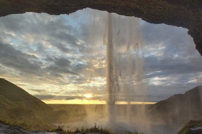 Private Iceland South Cost Tour and Glacier Hike - Authentic Insights from Travelers