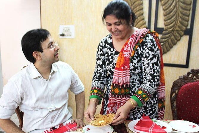 Private Indian Cooking Demonstration and In-Home Meal Minutes from the Taj Mahal - A Closer Look at the Tour Experience
