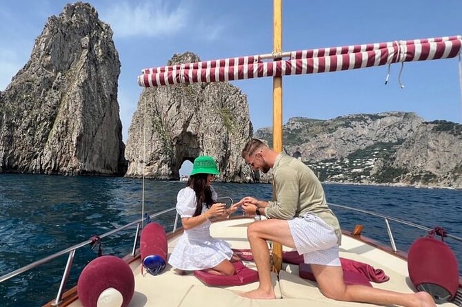Private Island of Capri Boat Tour for Couples - Exploring the Stunning Coastline