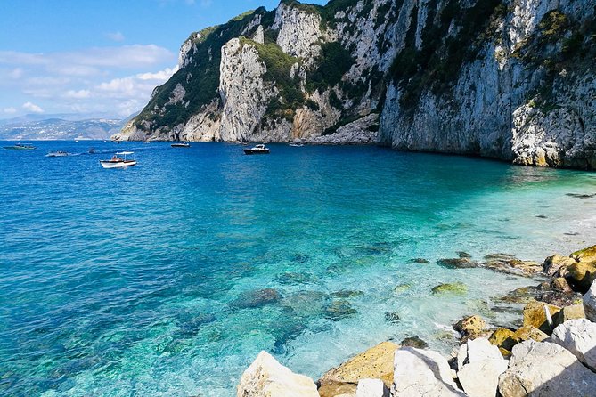 Private Island of Capri Boat Tour for Couples - Discovering the Renowned Blue Grotto