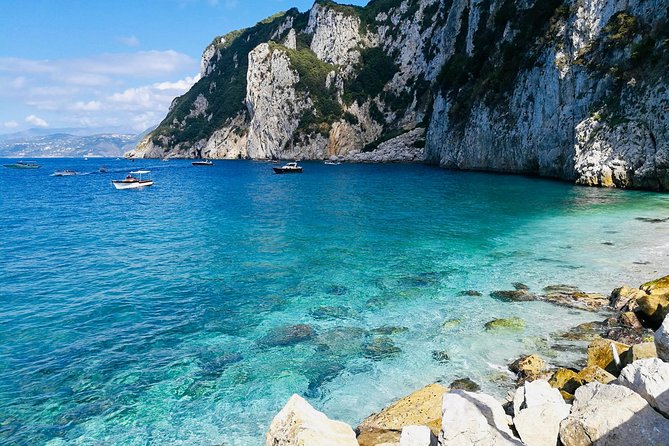 Private Island of Capri by Boat - FAQ