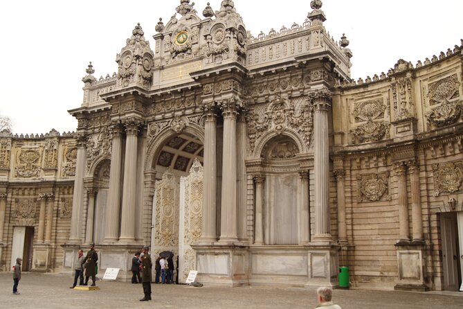 Private Istanbul Airport (IST) Arrival or Departure Transfer - Reliability and Punctuality