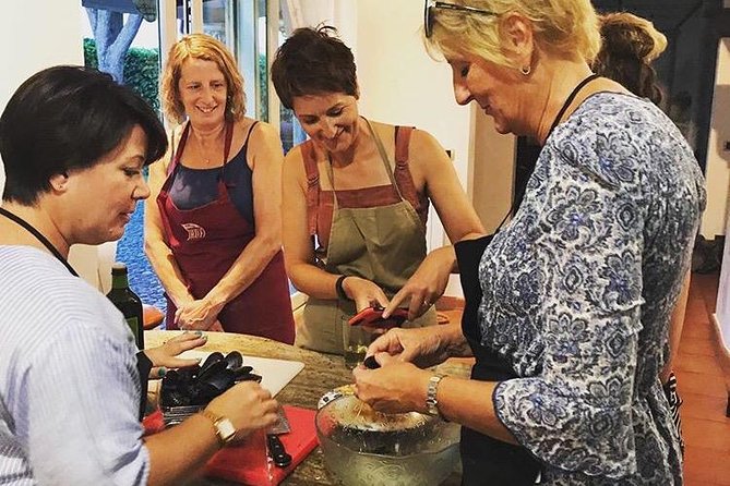 Private Italian Cooking Experience in Rome - What to Expect: A Typical Day in the Kitchen