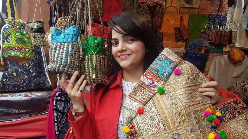 Private: Jaipur Shopping Tour By Car with Hotel Pickup - Who Should Consider This Tour?