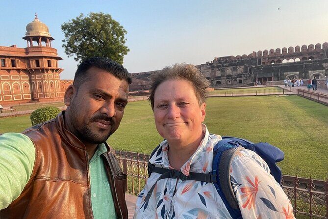Private Jaipur Tour With Amber Fort From Delhi By Luxury Car - The Itinerary in Detail: What to Expect