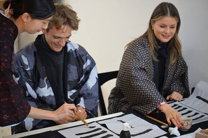 Private Japanese Calligraphy Class in Shibuya Tokyo - Discovering a Unique Side of Tokyo: The Calligraphy Class Experience