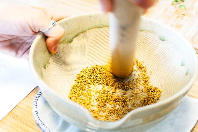 Private Japanese Cooking Class in Osaka With Culinary Expert Yoko - Meeting and Logistics