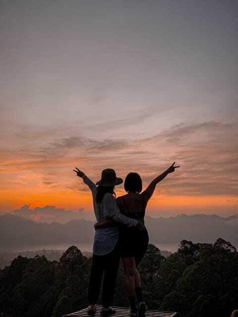 Private Jeep 4x4 And Black Lava - FAQ