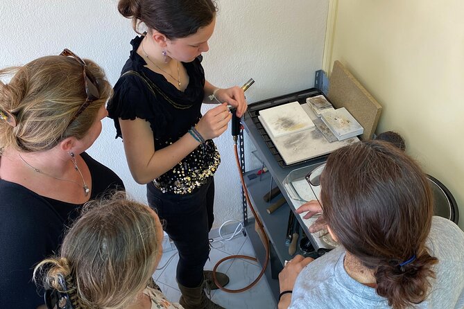Private Jewellery Workshop in Albufeira - Customizable Options and Inclusions
