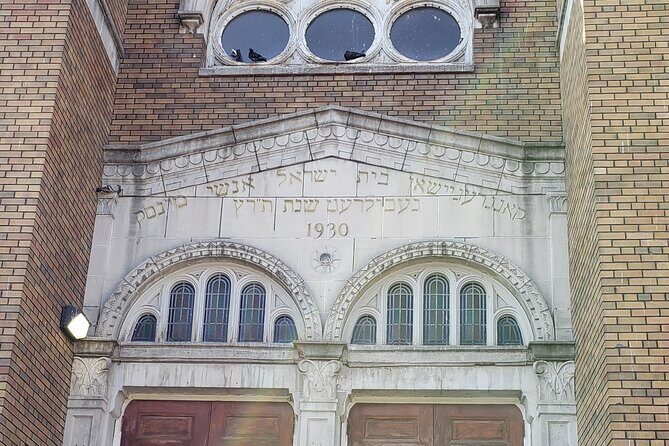 Private Jewish Walking Tours in Toronto - FAQs