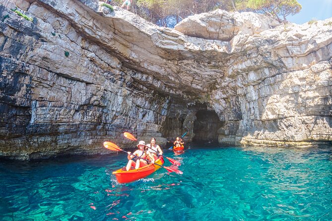 Private Kayak Tour: Explore the Caves and Turquoise Bays in Pula - Testimonials From Satisfied Travelers