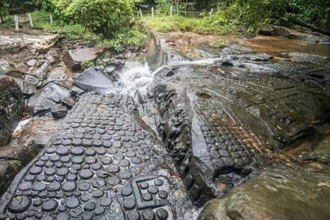 Private Kbal Spean & Banteay Srei Guided Tour - Discovering the Highlights of the Tour