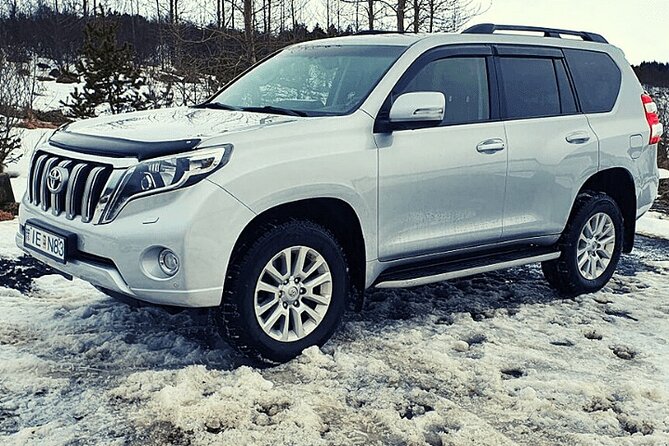 Private Keflavik Airport Transfer (Round Trip) - Transportation Options