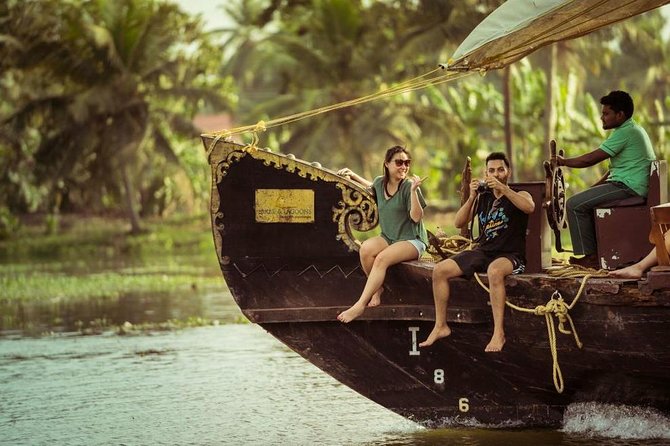 Private Kerala Backwaters Houseboat Cruise with Lunch from Kochi - The Experience and What Travelers Say