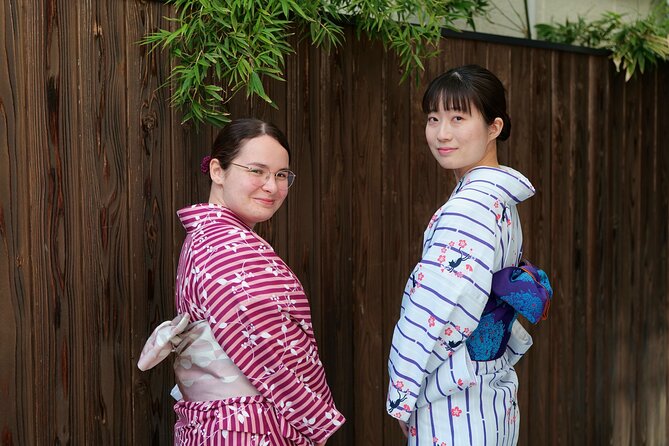 Private Kimono Photo Shooting Tour at Asakusa by Local Japanese - Key Points