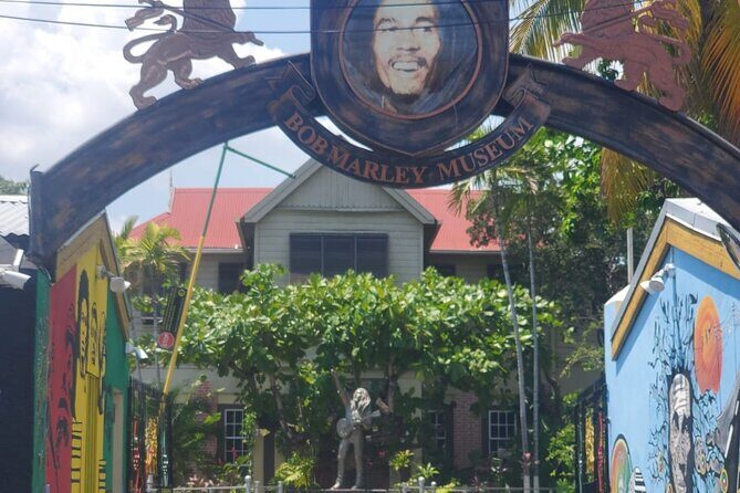 Private Kingston and Bob Marley Museum Tour from Ocho Rios - The Experience Breakdown: A Deep Dive into the Itinerary