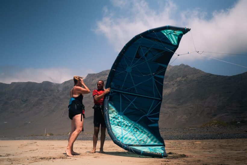 PRIVATE KITESURF LESSONS - What Is Included and What to Expect