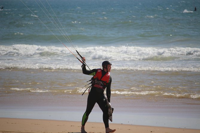 Private Kitesurfing Class - Introduction: Discover the Joy of Kitesurfing in Lisbon