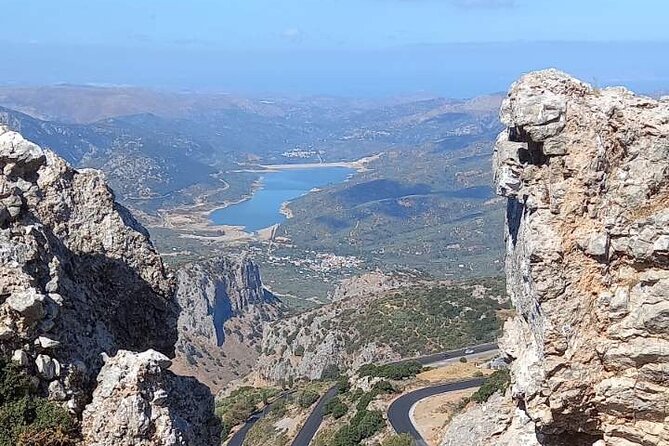 PRIVATE - Knossos - Winery-Olive Oil Factory-Traditional Villages - Key Points