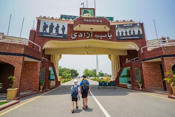 Private Lahore Full Day Sightseeing Tour with Local Guide - Marveling at Wazir Khan Mosque