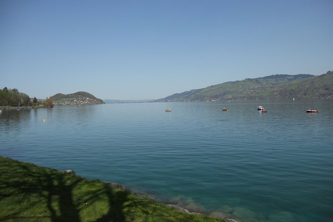 Private Lake Thun and Lake Brienz Express Tour from Interlaken - What is the Private Lake Thun and Lake Brienz Express Tour?