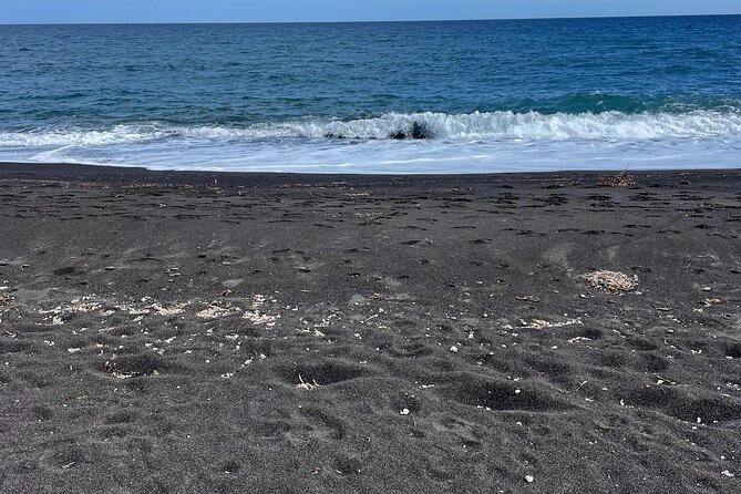 Private Land Tour in Santorini - Visiting Megalochori