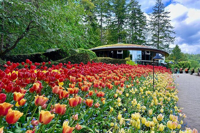 Private Large Group Tour! Butchart Gardens and Victoria City BC - Key Points