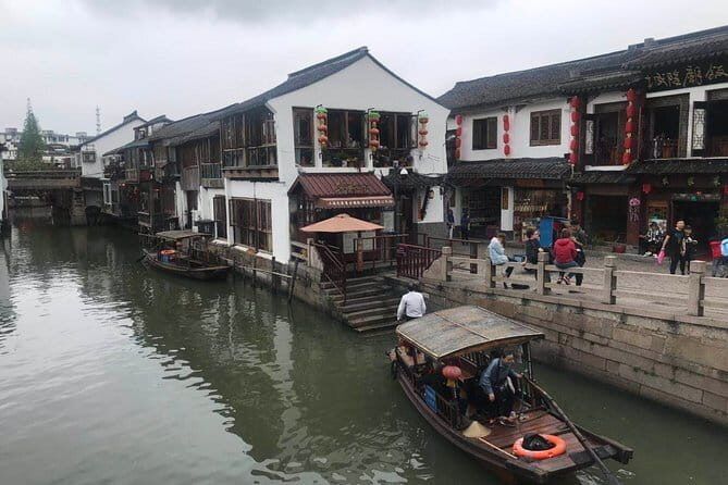 Private Layover Tour of Zhujiajiao and Shanghai Highlights with Pickup - A Practical Look at the Private Layover Tour of Zhujiajiao and Shanghai Highlights