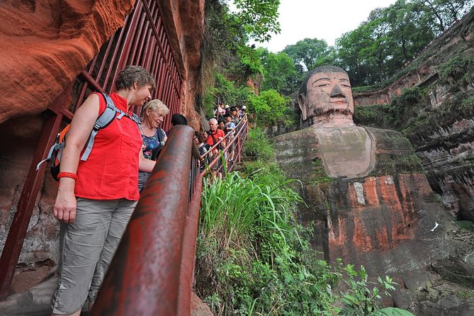 Private Leshan Giant Buddha and Local Food Tasting Trip - Authenticity and Flexibility
