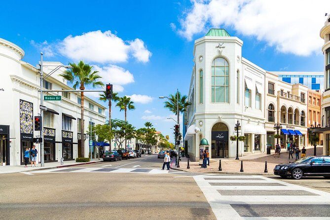 Private limo 4-Hour Tour: Hollywood, Santa Monica and Venice - The Sum Up