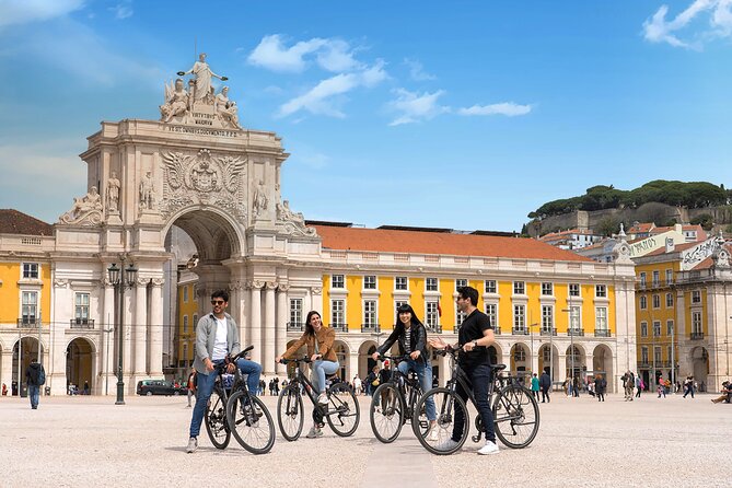 Private Lisbon 360º Guided Tour: Boat Trip, Bike, Walk & Tramway - Meeting and Pickup Information