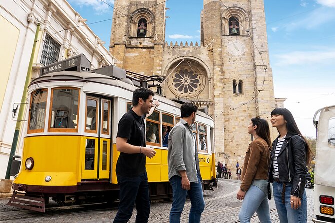 Private Lisbon 360º Guided Tour: Boat Trip, Bike, Walk & Tramway - Tour Accessibility and Participation