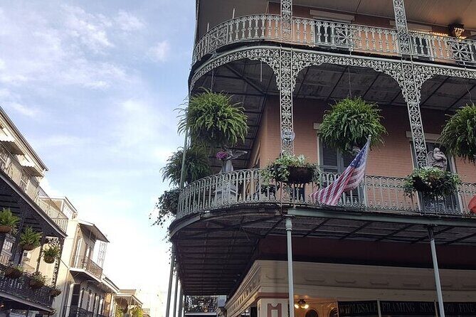 Private Local's Guide to the French Quarter Tour - An In-Depth Look at the French Quarter Tour