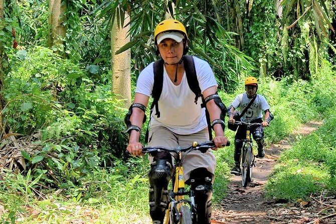 Private Lombok Cycling Tour : Rice Field, Plantations to Kerta Gangga Waterfall - What’s Included and What’s Not