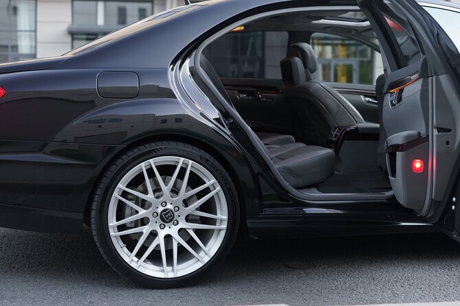 Private London-Heathrow Airport Transfer - Pickup and Drop-off Information