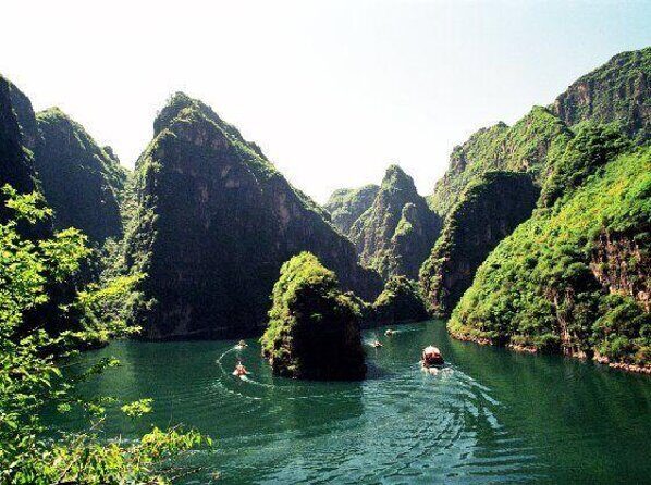 Private Longqing Gorge & Guyaju Cave Day Tour w/ Cruise Ride - Key Points