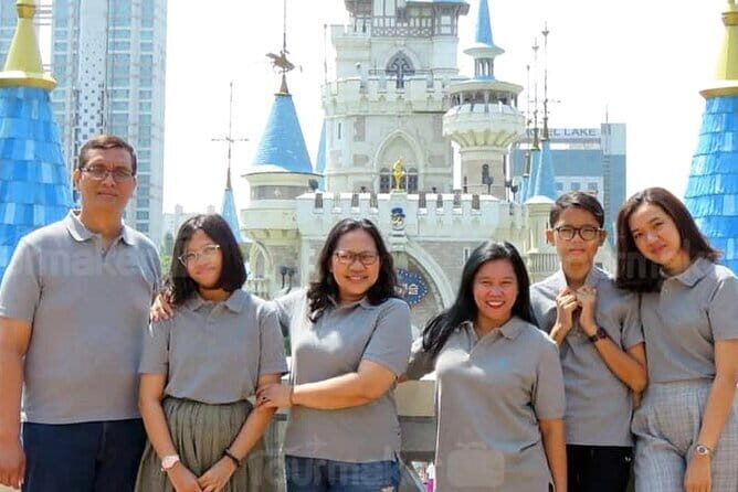 Private Lotte world 1 day pass + Round Transfer In Seoul - Who Will Love This Tour?
