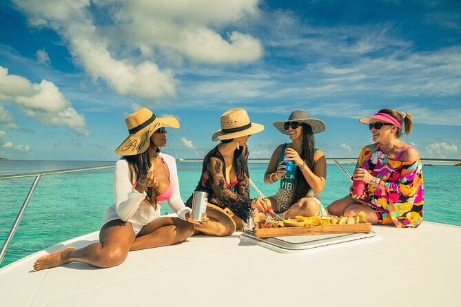 Private Luxury 36' Yacht from Fajardo to Icacos or Palomino - Key Points