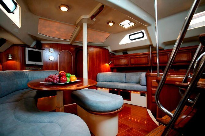 Private Luxury 42ft Sailing with Snorkeling in Los Cabos - An Overview of the Experience